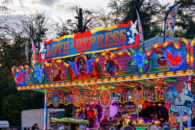 Love Express (Kreft) - Fahrgeschäft auf der Kirmes - Bildergalerie