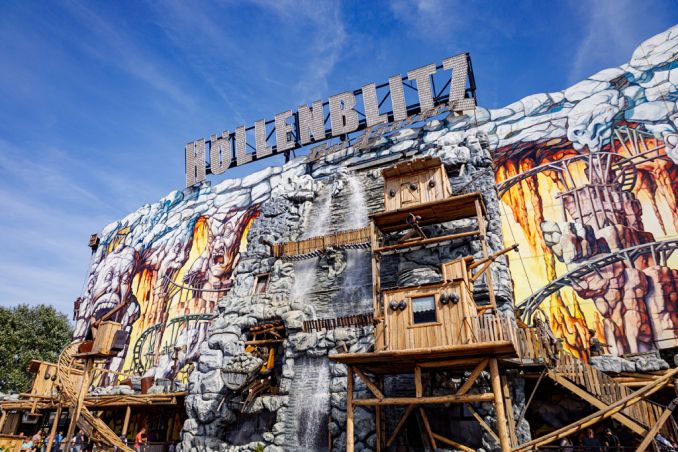 Höllenblitz (Renoldi/Ottens) - Achterbahn auf der Kirmes - Bildergalerie