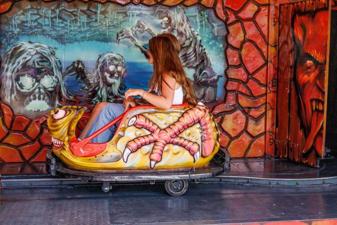 Die große Geisterbahn (Schütze) - Bilder - Die große Geisterbahn ...