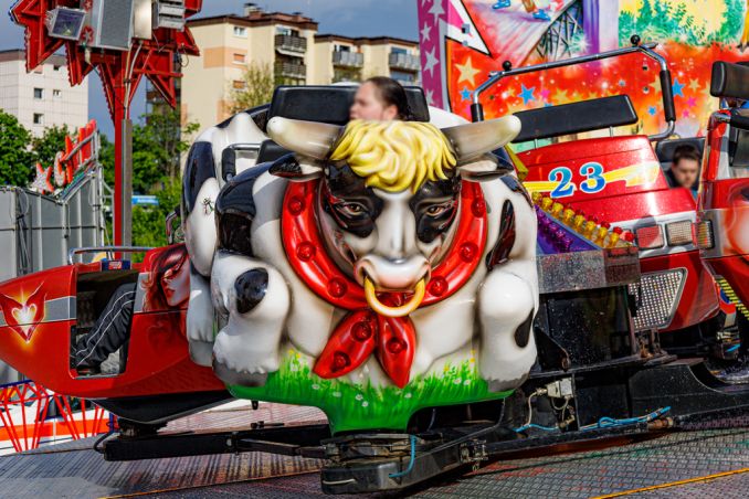 Breakdancer No 2 (Dreher/Vespermann) - Fahrgeschäft auf der Kirmes ...