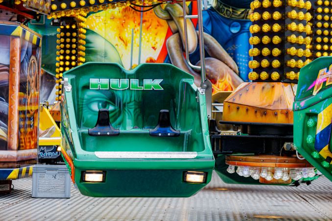 Heroes (Marvin Fick) - Bilder - Heroes (Marvin Fick) - Fahrgeschäft auf ...