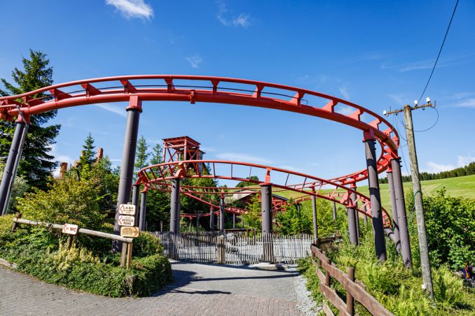 Schöne Aussichten - Devils Mine - Achterbahn im Fort Fun Abenteuerland ...