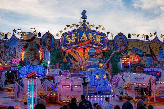 Hersteller Shake & Roll - Shake & Roll (Schäfer) - Kirmes Fahrgeschäft - Bildergalerie