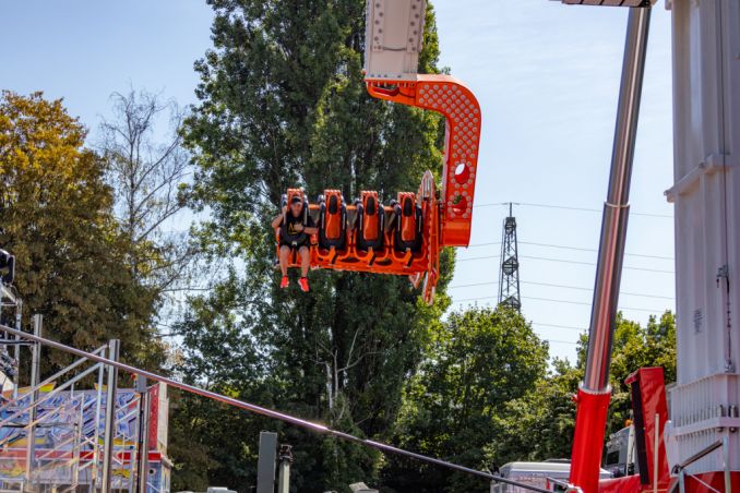 Booster Maxxx (Boos) - Fahrgeschäft - Kirmes - Bilder - Bildergalerie